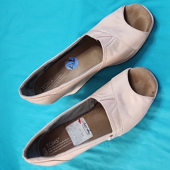 Toms | Shoes | Toms Silk Open Toe Pink Blush Wedges Heels | Poshmark
